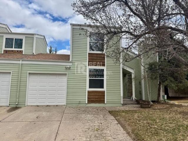 3 Br, 3 bath, Townhouse/Brownstone/RowHouse 16033 E Radcliff Pl