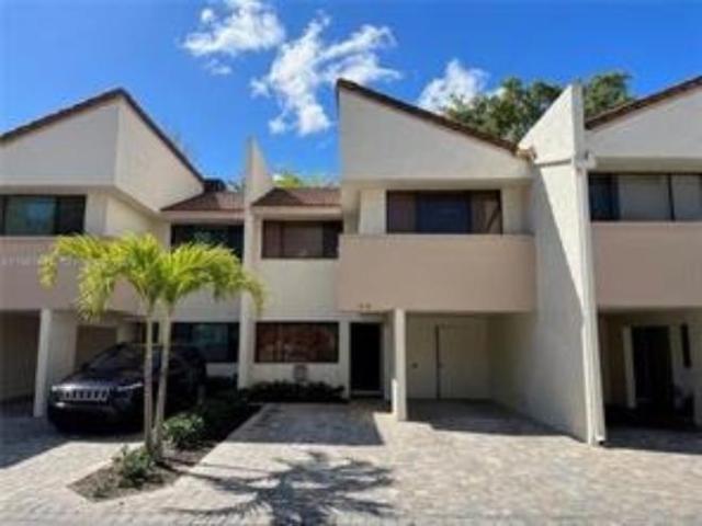 3 Br, 3 bath, Townhouse/Brownstone/RowHouse 1617 Cypress Pointe Dr