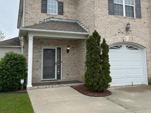 3 Br, 3 bath, Townhouse/Brownstone/RowHouse 1629 Brook Hollow Dr