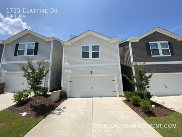 3 Br, 3 bath, Townhouse/Brownstone/RowHouse 1715 Clayfire Dr