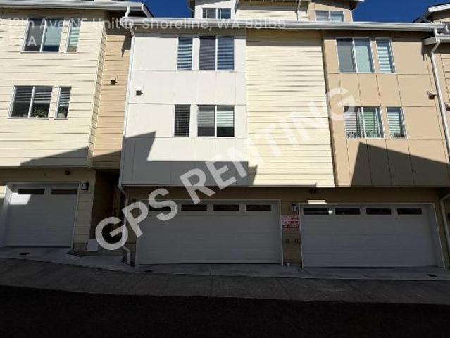 3 Br, 3 bath, Townhouse/Brownstone/RowHouse 18016 12th Ave NE