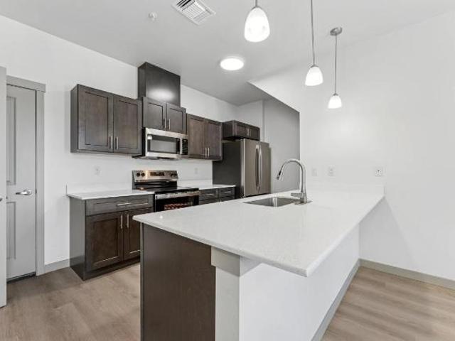 3 Br, 3 bath, Townhouse/Brownstone/RowHouse 1809 Linwood St NW