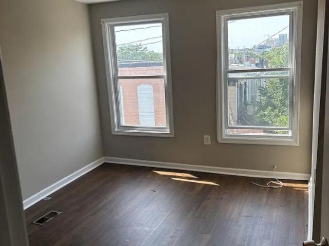 3 Br, 3 bath, Townhouse/Brownstone/RowHouse 1831 E Lafayette St