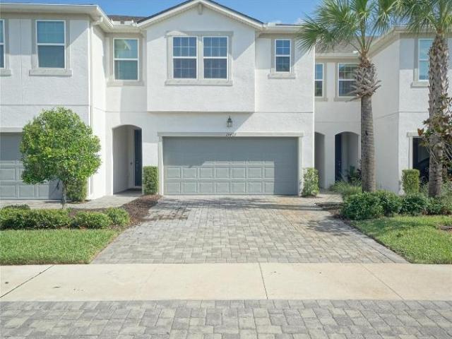 3 Br, 3 bath, Townhouse/Brownstone/RowHouse 19427 Blue Pond Dr