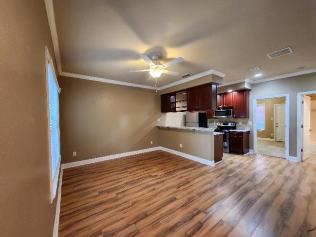 3 Br, 3 bath, Townhouse/Brownstone/RowHouse 1918 Bloomington Ave
