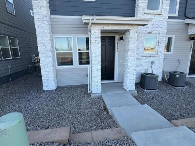 3 Br, 3 bath, Townhouse/Brownstone/RowHouse 1929 Zephyr Rd