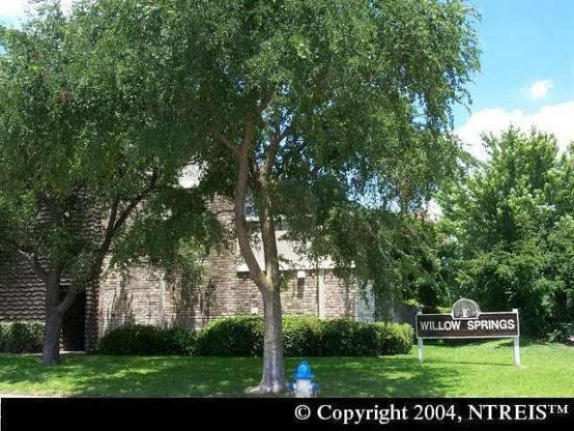 3 Br, 3 bath, Townhouse/Brownstone/RowHouse 207 Trellis Place