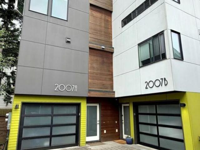 3 Br, 3 bath, Townhouse/Brownstone/RowHouse 2007 NW 63rd St