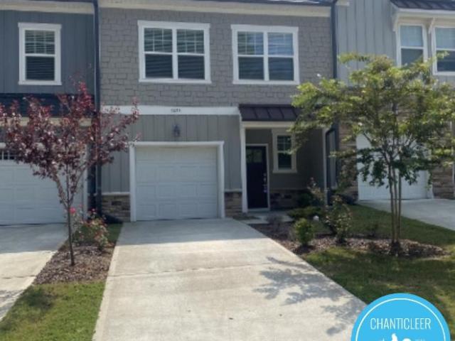 3 Br, 3 bath, Townhouse/Brownstone/RowHouse 2022 Chipley Dr
