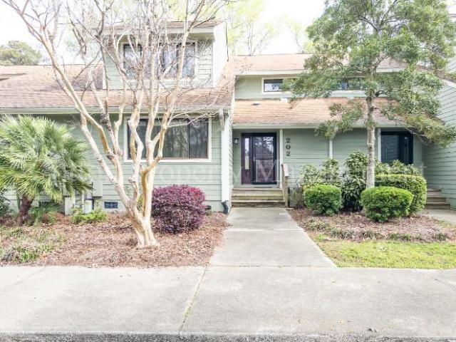 3 Br, 3 bath, Townhouse/Brownstone/RowHouse 202 Crooked Creek Rd