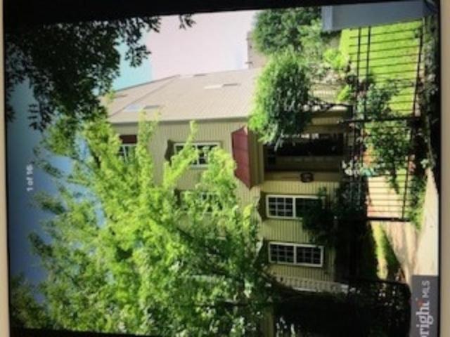 3 Br, 3 bath, Townhouse/Brownstone/RowHouse 20334 Bowfonds St