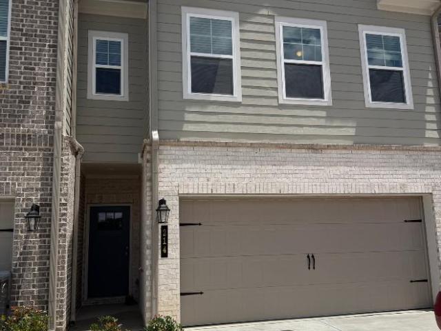 3 Br, 3 bath, Townhouse/Brownstone/RowHouse 214 Abbott Crossing Cir