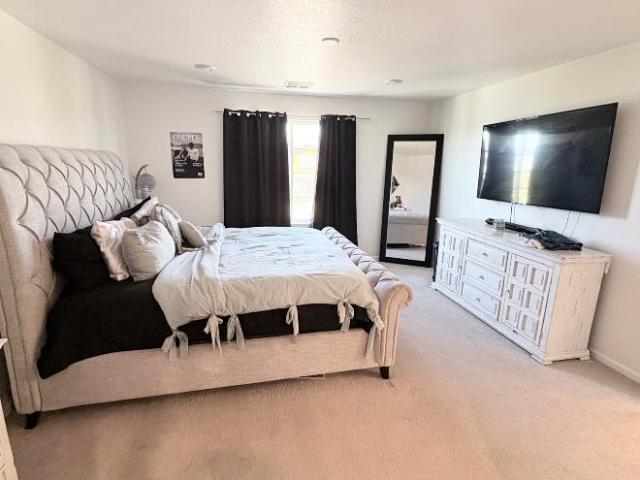 3 Br, 3 bath, Townhouse/Brownstone/RowHouse 21538 E 59th Pl