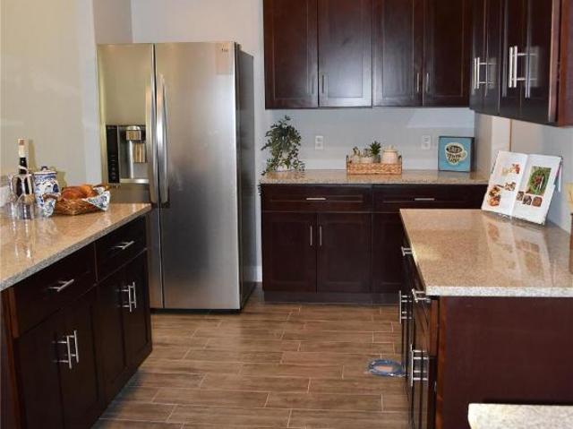 3 Br, 3 bath, Townhouse/Brownstone/RowHouse 2168 Abiding Grace Cir