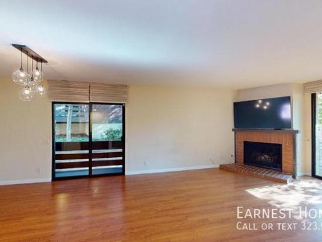 3 Br, 3 bath, Townhouse/Brownstone/RowHouse 21930 Marylee St