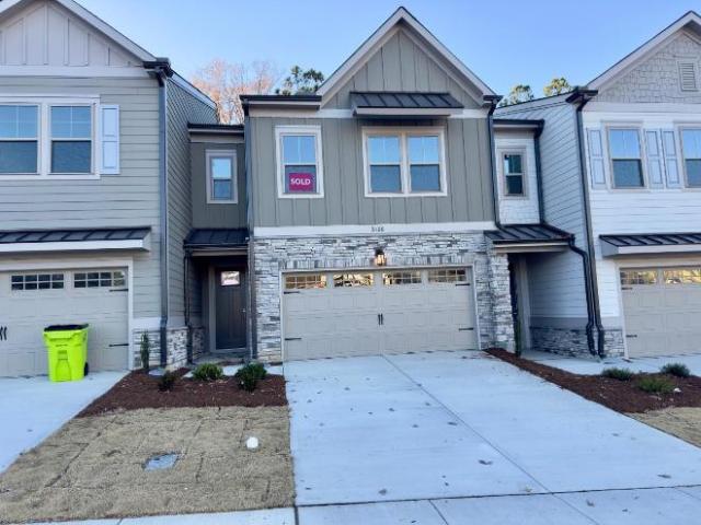 3 Br, 3 bath, Townhouse/Brownstone/RowHouse 2126 Maggie Valley Drive
