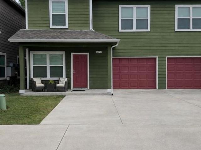 3 Br, 3 bath, Townhouse/Brownstone/RowHouse 21371 West Wallis Dr