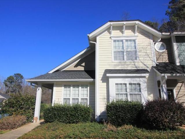 3 Br, 3 bath, Townhouse/Brownstone/RowHouse 2201 Valley Haven Dr