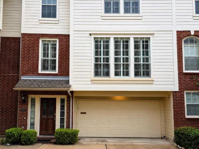 3 Br, 3 bath, Townhouse/Brownstone/RowHouse 2357 Jackson St