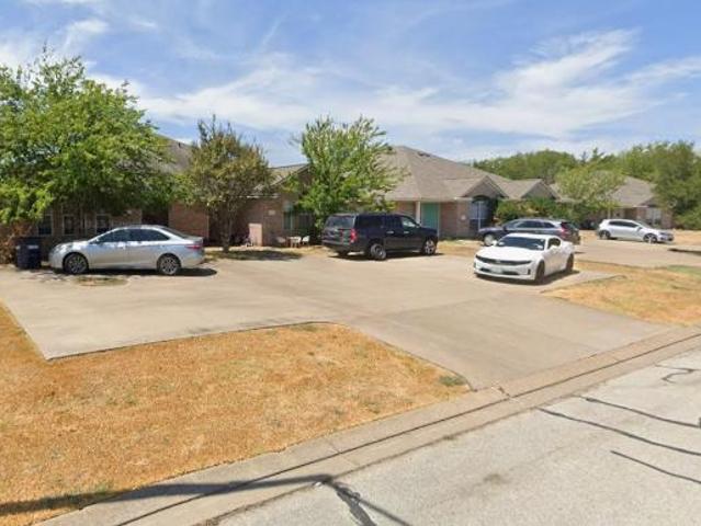 3 Br, 3 bath, Townhouse/Brownstone/RowHouse 2308 Axis Ct