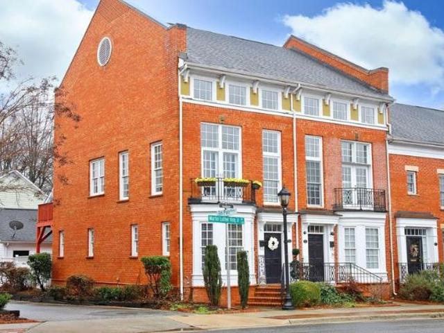 3 Br, 3 bath, Townhouse/Brownstone/RowHouse 230 Martin Luther King Jr Dr
