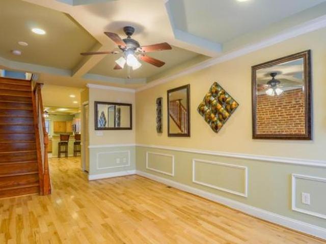 3 Br, 3 bath, Townhouse/Brownstone/RowHouse 2326 East Fayette
