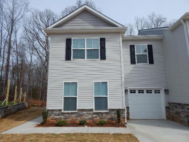 3 Br, 3 bath, Townhouse/Brownstone/RowHouse 233 Marshland Ln