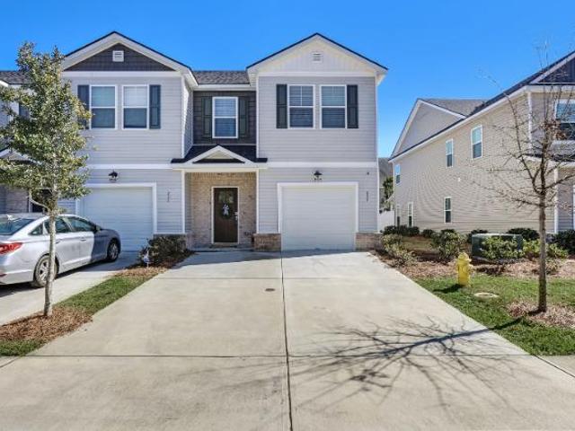 3 Br, 3 bath, Townhouse/Brownstone/RowHouse 233 Sonoma Dr