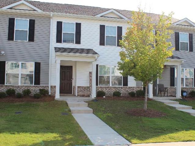 3 Br, 3 bath, Townhouse/Brownstone/RowHouse 23 March Creek Drive
