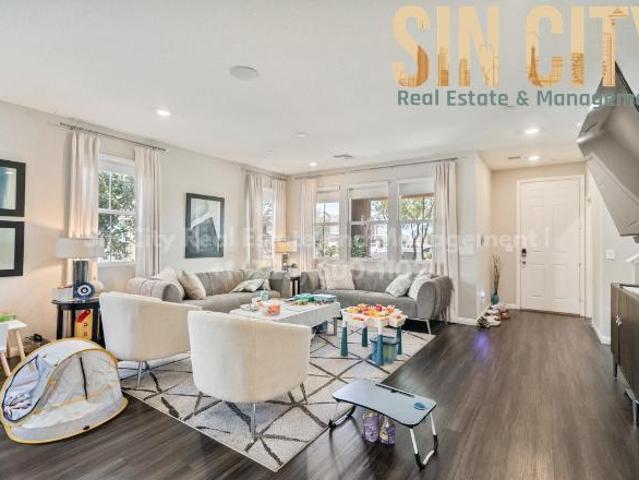 3 Br, 3 bath, Townhouse/Brownstone/RowHouse 2495 Rofrano Place