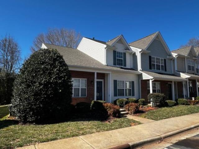 3 Br, 3 bath, Townhouse/Brownstone/RowHouse 2540 Halle Ann Cir