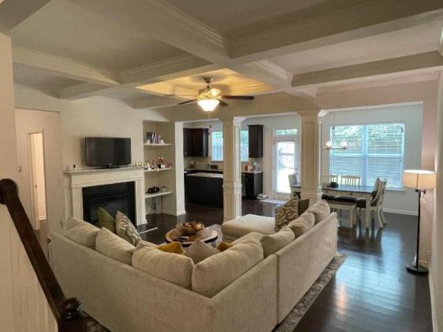 3 Br, 3 bath, Townhouse/Brownstone/RowHouse 2644 Stonekey Bend
