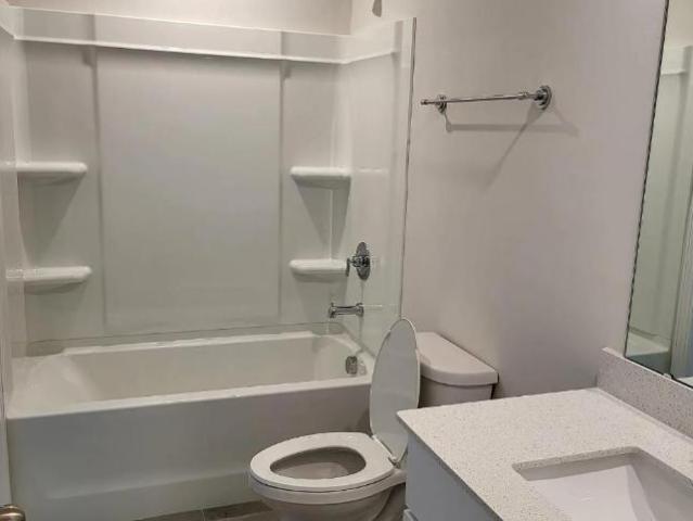 3 Br, 3 bath, Townhouse/Brownstone/RowHouse 2627 Greenmarket Dr