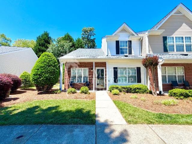 3 Br, 3 bath, Townhouse/Brownstone/RowHouse 263 Malamute Ln