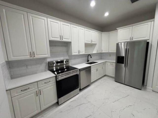 3 Br, 3 bath, Townhouse/Brownstone/RowHouse 2789 Eagle Rock Circle