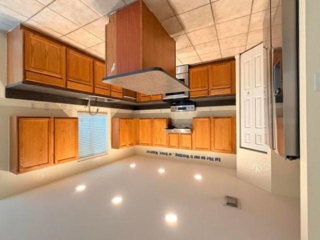 3 Br, 3 bath, Townhouse/Brownstone/RowHouse 2789 S Evergreen Circle