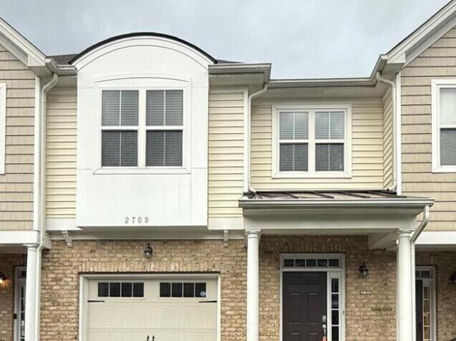 3 Br, 3 bath, Townhouse/Brownstone/RowHouse 2709 Casper Creek Ln