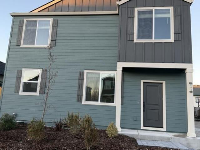 3 Br, 3 bath, Townhouse/Brownstone/RowHouse 2710 Lyon St