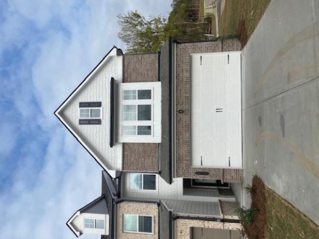 3 Br, 3 bath, Townhouse/Brownstone/RowHouse 2723 Lou Lou Lane