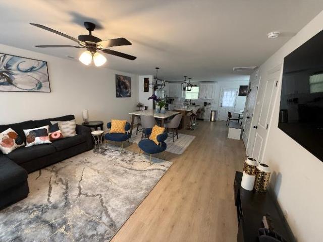 3 Br, 3 bath, Townhouse/Brownstone/RowHouse 2808 Old Steele Creek Rd