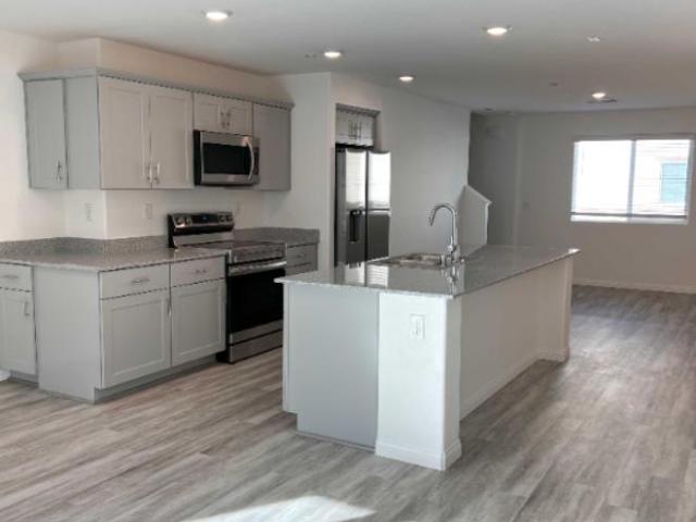 3 Br, 3 bath, Townhouse/Brownstone/RowHouse 2825 Copper Wind Ln