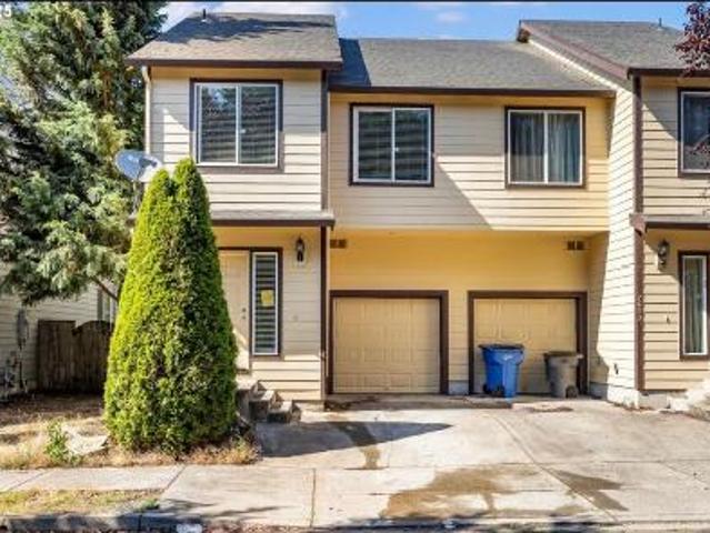 3 Br, 3 bath, Townhouse/Brownstone/RowHouse 2833 NE Stapleton Rd