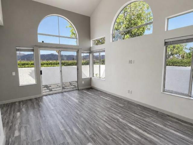 3 Br, 3 bath, Townhouse/Brownstone/RowHouse 29478 Cara Way