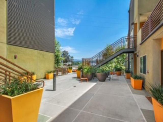 3 Br, 3 bath, Townhouse/Brownstone/RowHouse 2974 Ripple Place