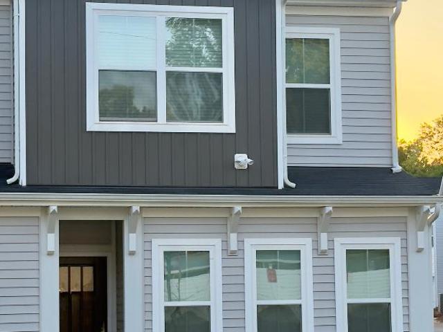 3 Br, 3 bath, Townhouse/Brownstone/RowHouse 2906 Sloan Dr