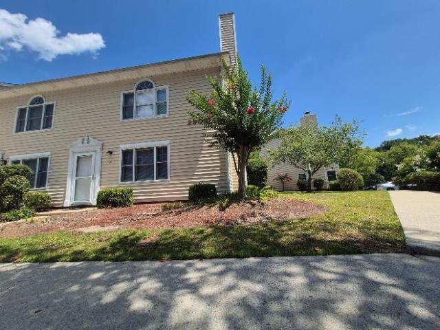 3 Br, 3 bath, Townhouse/Brownstone/RowHouse 2909 Cedar Creek Ln