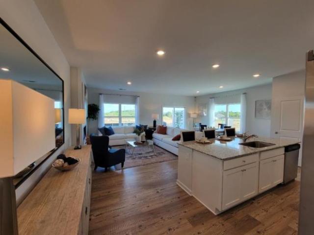 3 Br, 3 bath, Townhouse/Brownstone/RowHouse 29 Lumpkin Lane