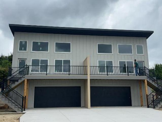 3 Br, 3 bath, Townhouse/Brownstone/RowHouse 3064 Sw Villa West Dr