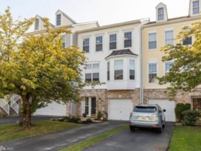 3 Br, 3 bath, Townhouse/Brownstone/RowHouse 309 Rockmeade Dr
