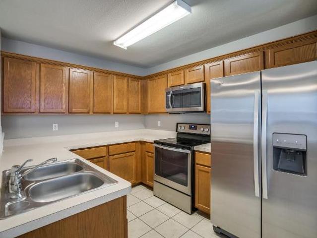 3 Br, 3 bath, Townhouse/Brownstone/RowHouse 3127 Lubbock Ave